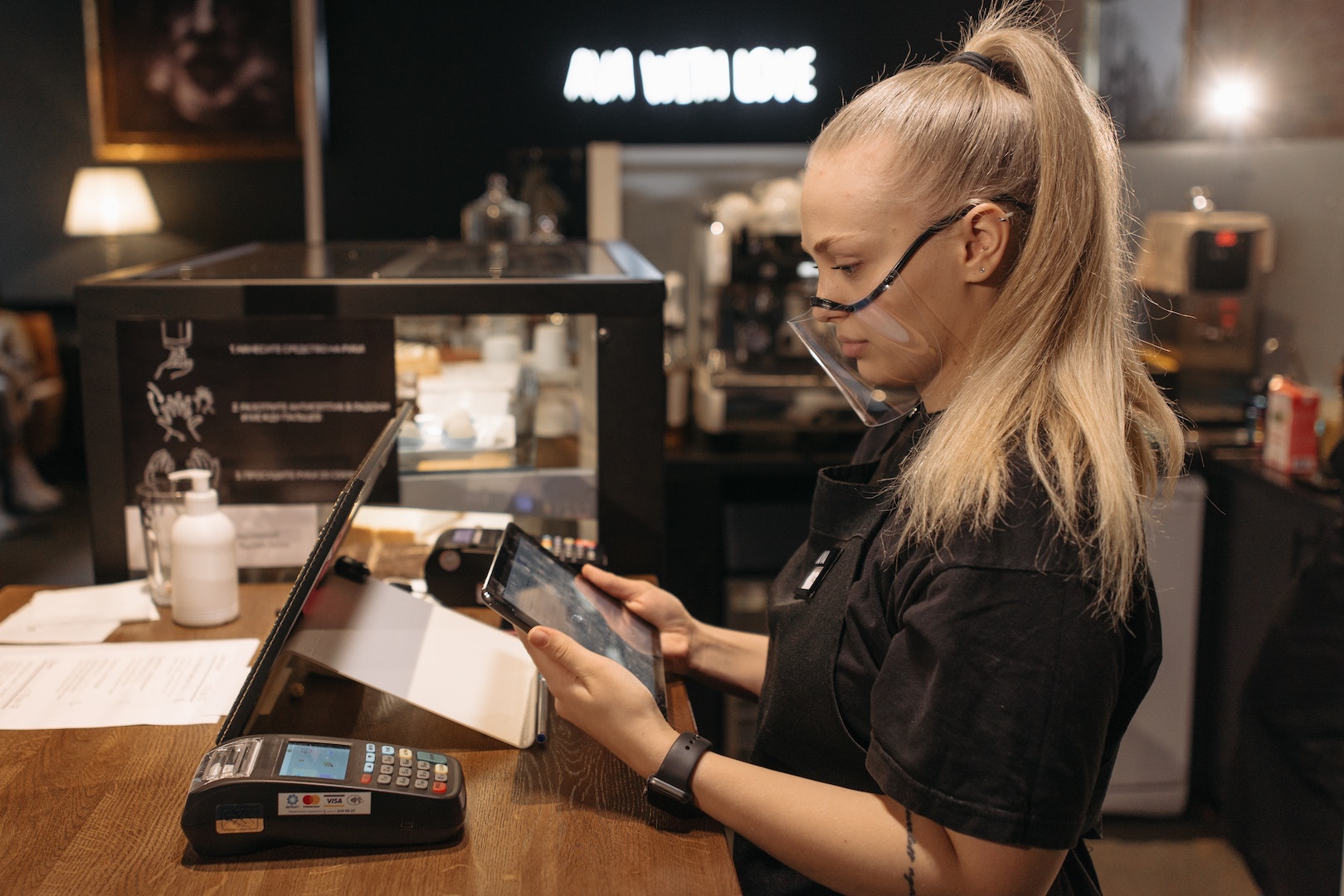 The History of Restaurant POS Systems and POS Software